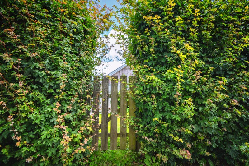 Estate Entry Home Building Farm Property Field Stock Photos - Free ...