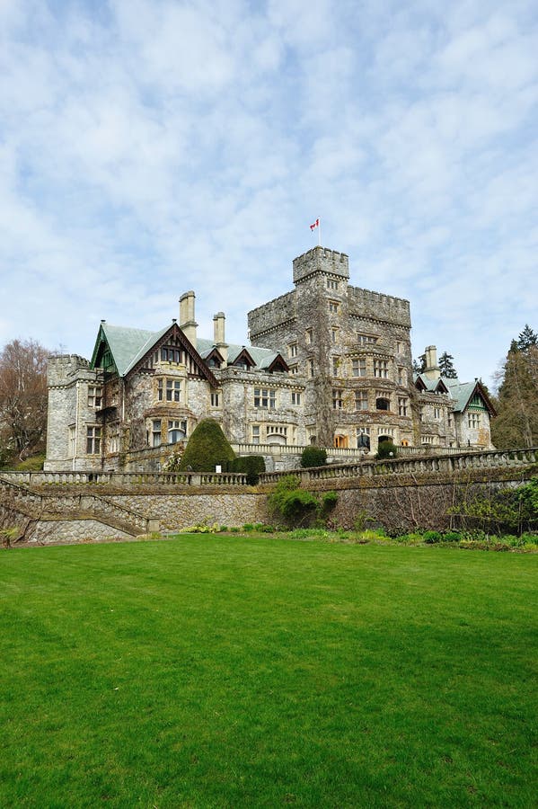 Garden in Hatley castle stock image. Image of historic - 15008263