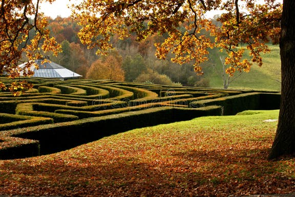Garden maze in autumn stock image. Image of labyrinth - 4261007