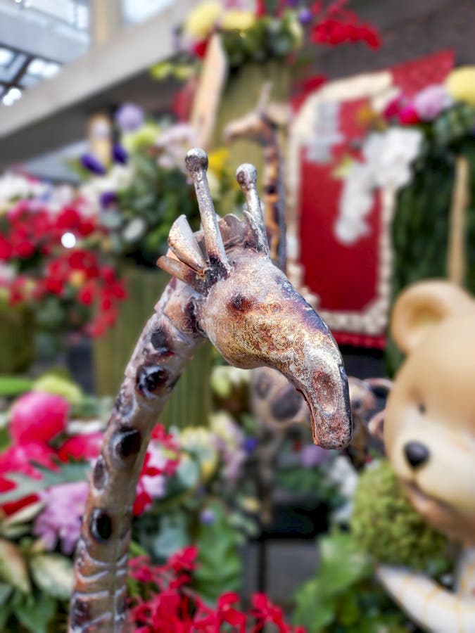 Garden Ornaments, a Giraffe Made of Bronze. Stock Image - Image of leaf ...