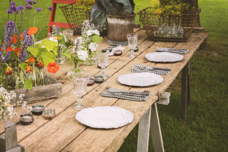 Garden party stock image. Image of green, summer, gardens - 3053313