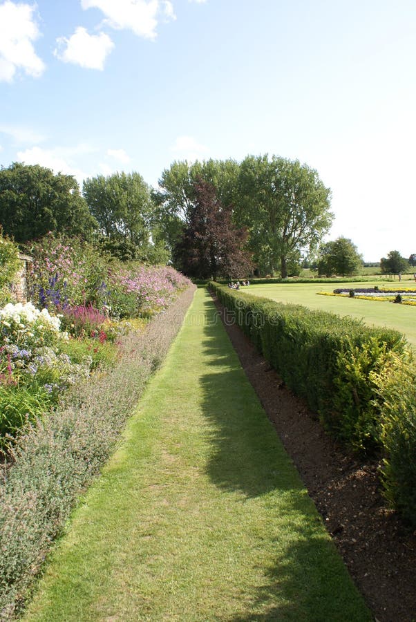 Garden path stock image. Image of sunken, shrub, nature - 67153711