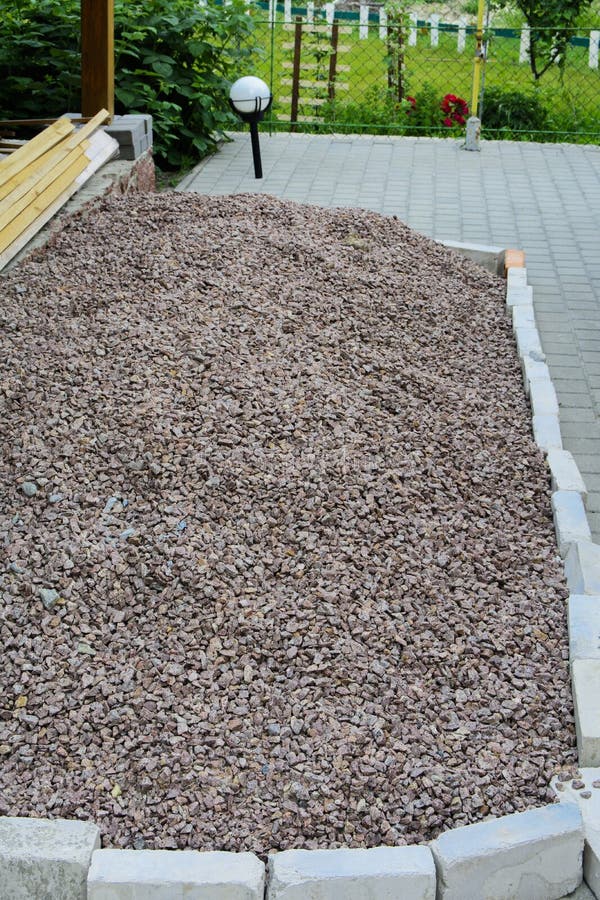 Garden rubble floor path stock image. Image of ornamental - 32591619