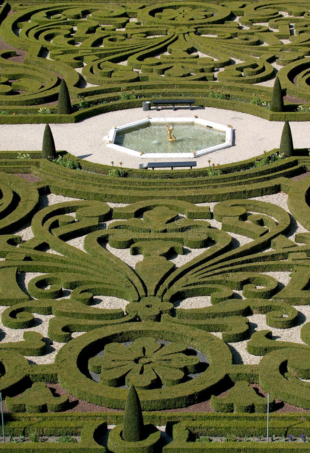 233 Garden Loo Palace Stock Photos - Free & Royalty-Free Stock Photos ...