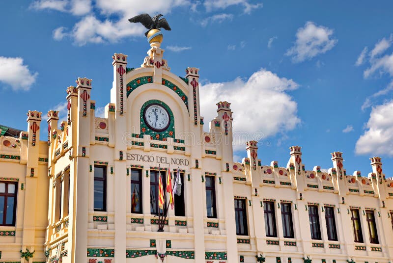 Gare de Valence photographie éditorial. Image du nouveau - 2133787