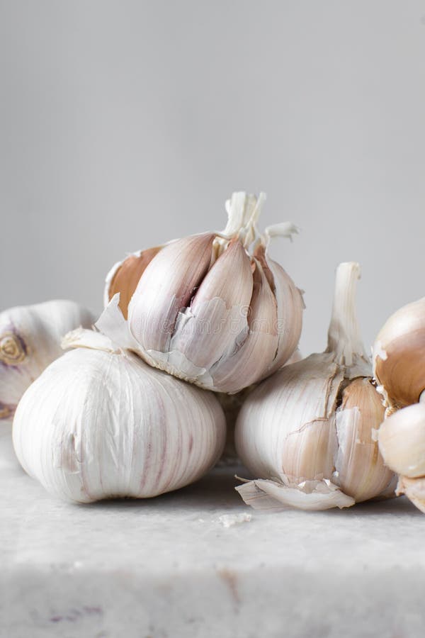 Garlic Bulbs on a Marble Tray Stock Image - Image of white, seasoning ...