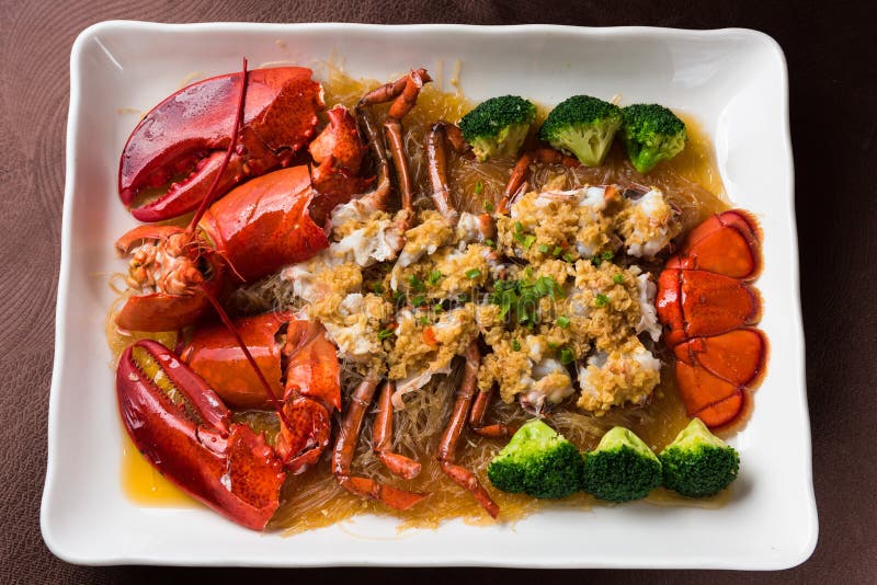 Garlic Fans Steamed Lobster Stock Photo - Image of meal, catering: 67337766