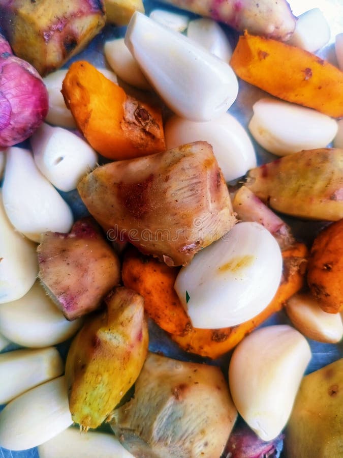 Garlic ginger shalot stock photo. Image of vegetable - 218513270