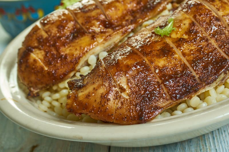 Garlicky Fried Mushrooms Chicken Stock Image - Image of chicken, ptitim ...