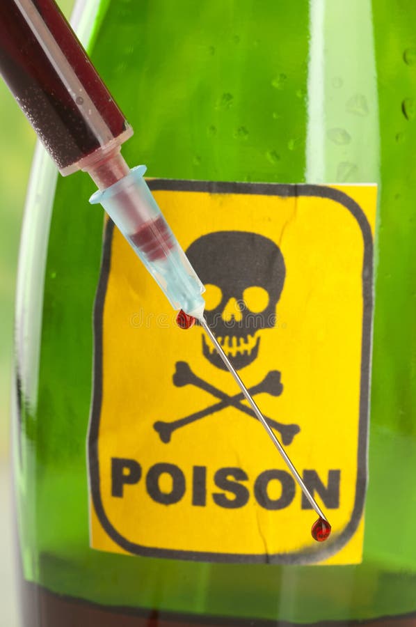 Garrafa Do Veneno Com Etiqueta Foto de Stock - Imagem de etiqueta ...