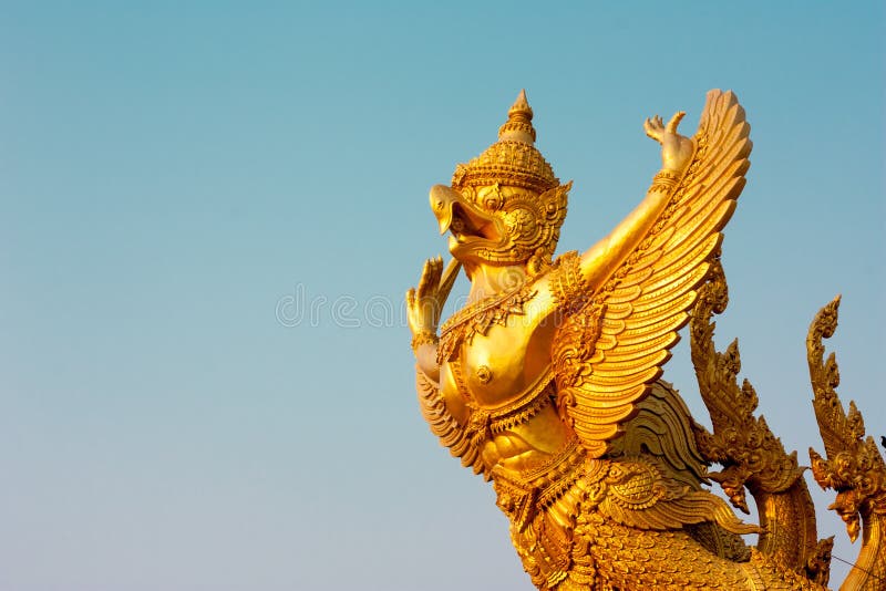 Watcharodom Supaluk (Mihawkkung) - Photos