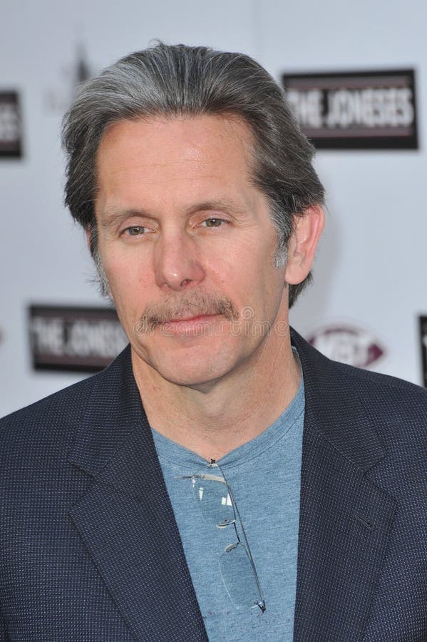 Gary Cole redaktionell fotografering för bildbyråer. Bild av april ...