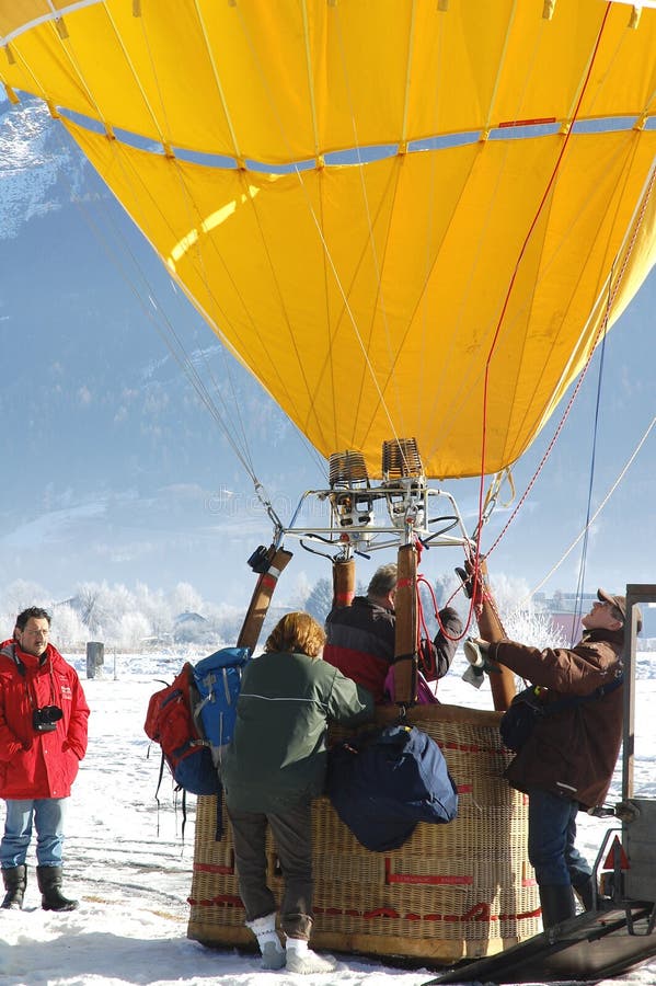 Gas Balloon editorial stock photo. Image of propane, pilotes - 17183413