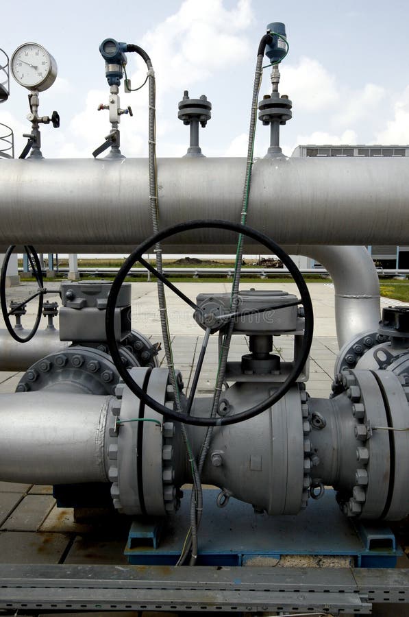 Pipeline equipment stock photo. Image of details, fuel - 11332946