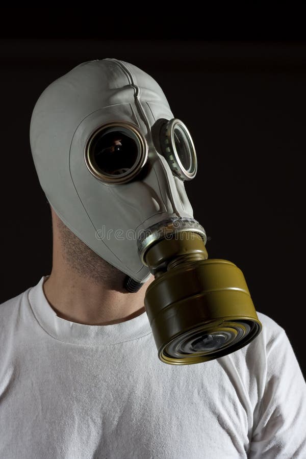 1,233,000+ Guy mask oxygen wearing Free Stock Photos - StockFreeImages