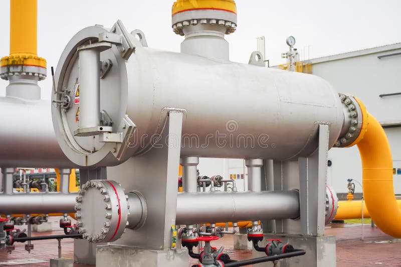 Gas pipeline equipment editorial photography. Image of machine - 64615527