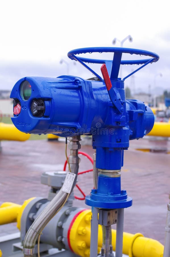 Gas Pipeline Equipment Valve Editorial Image - Image of energy, factory ...