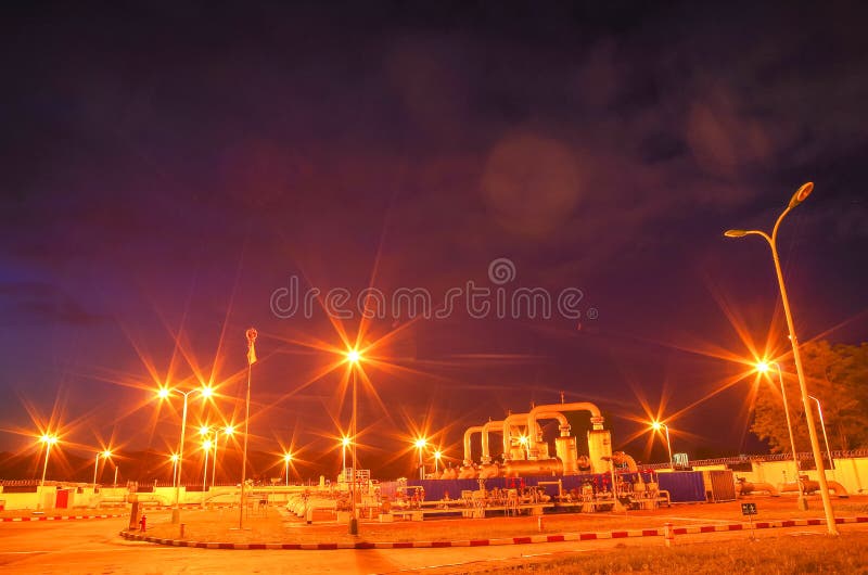 Gas pipeline at night editorial image. Image of field - 72925860