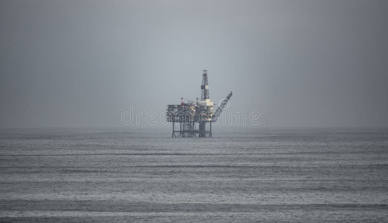 Gas Platform in the Middle of the Ocean Stock Image - Image of ...