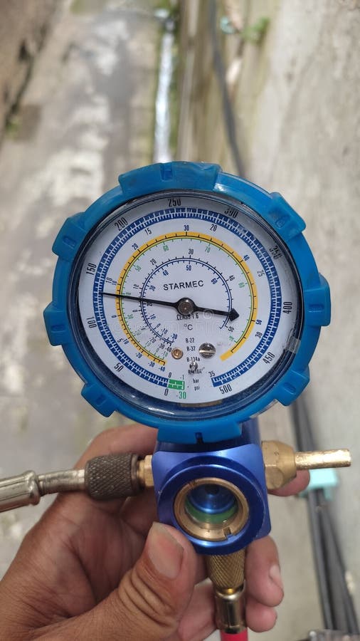 Gas pressure gauge stock image. Image of gauge, gadget - 270566811