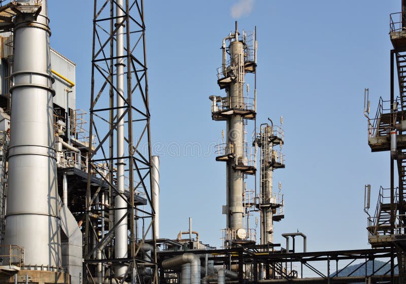 Gas processing factory stock image. Image of business - 20317897