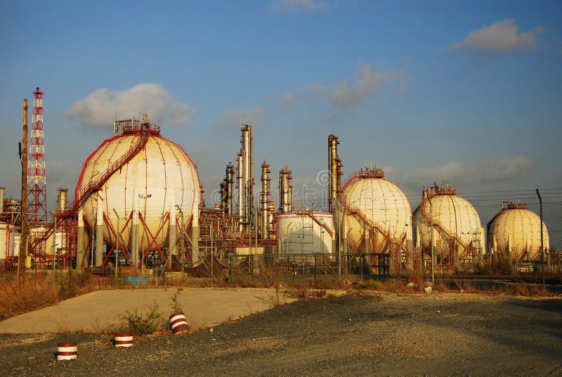 Gas Refinery, fuel tank stock photo. Image of global - 18744556