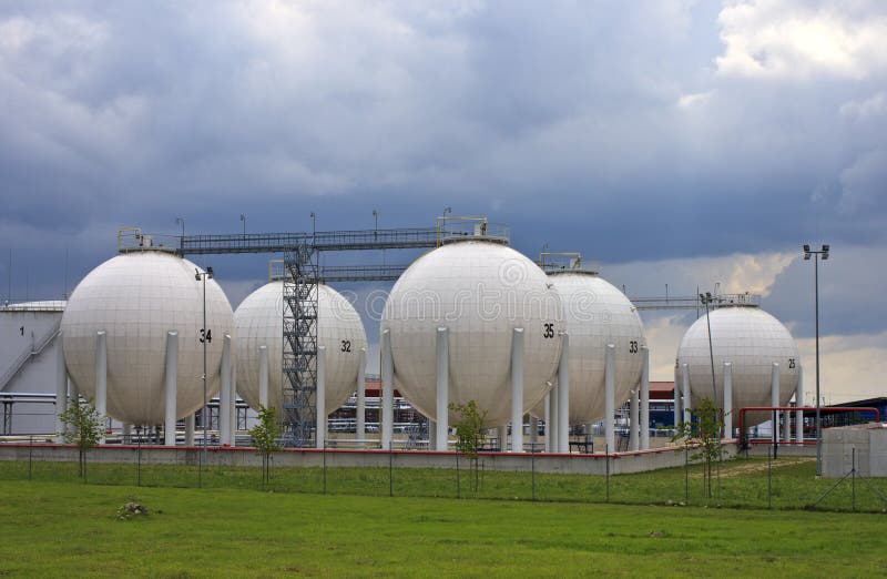 Gas storage tanks stock image. Image of tubes, business - 20902833