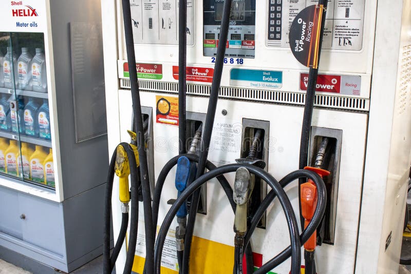 Bomba De La Gasolinera De Shell Imagen de archivo editorial - Imagen de ...