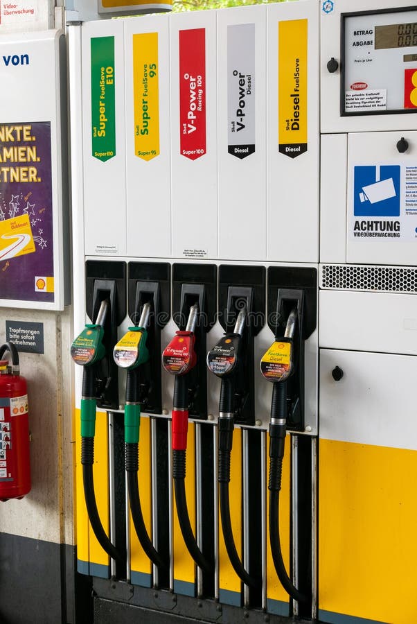 La Gasolinera Del V-poder De Shell, La Imagen Muestra Un Surtidor De ...