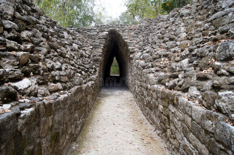Snake head, Mexico stock image. Image of ruins, civilization - 17895937