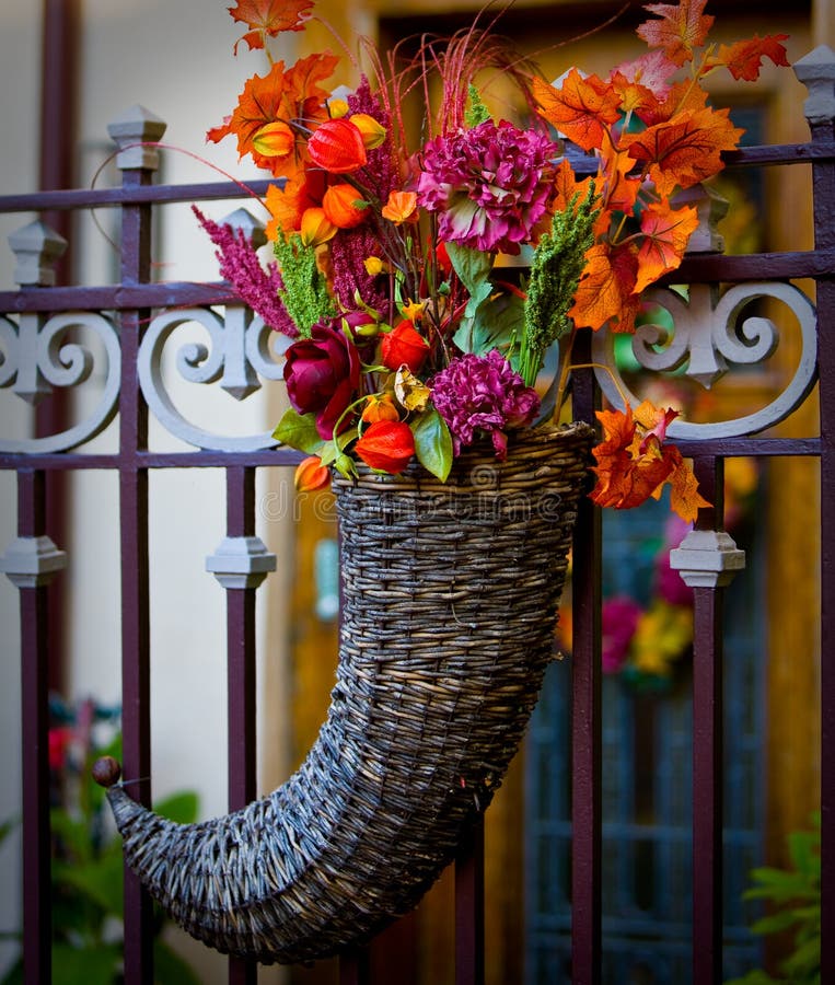 Gate with basket stock photo. Image of leaves, gate, entrance - 43398516