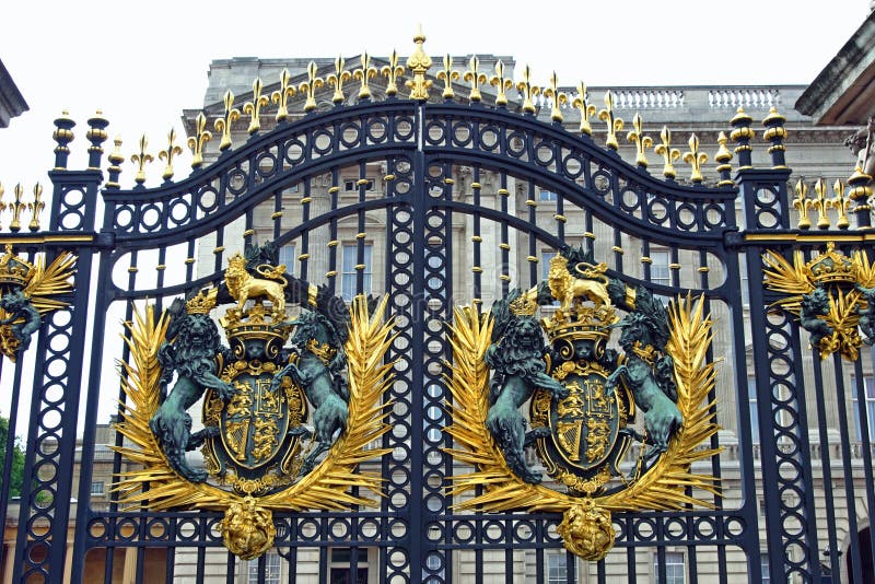 Buckingham Palace Gate stock image. Image of queen, buckingham - 185545