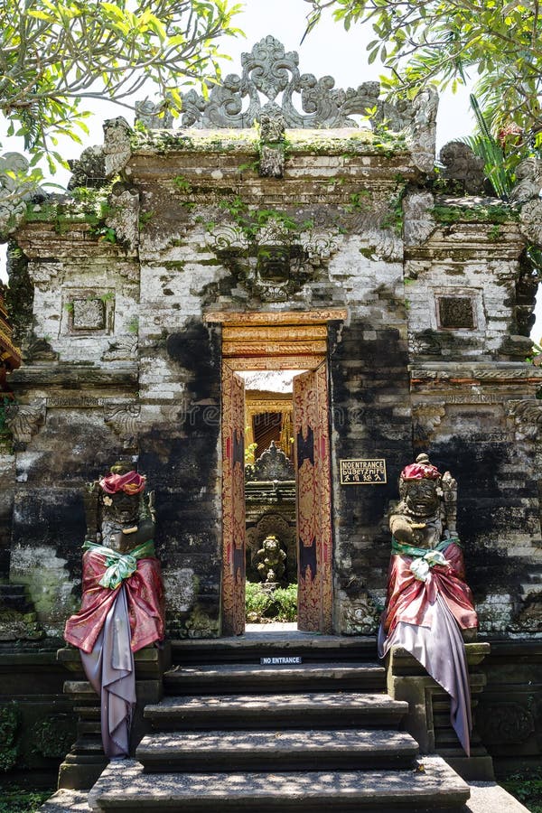 Gate Door in Ubud Palace, Bali Stock Photo - Image of buddhism, door ...