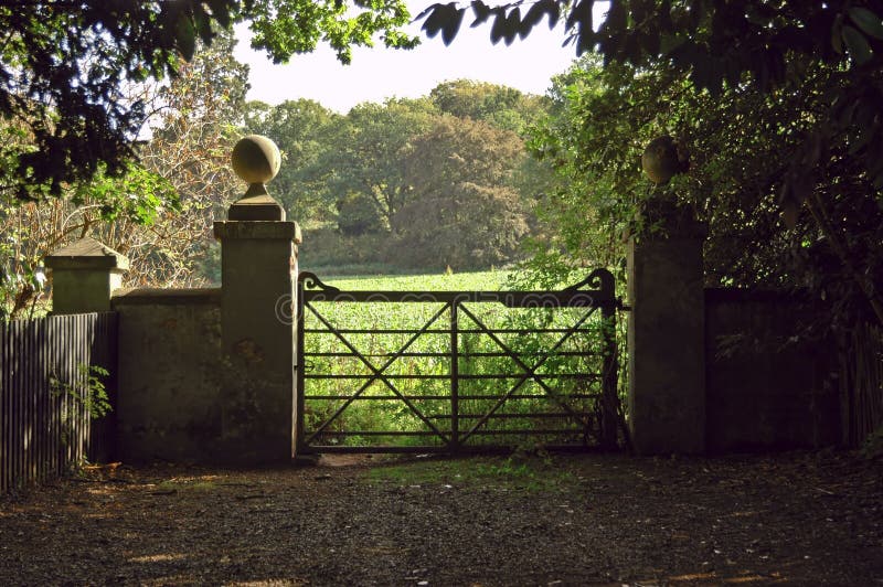 Gate in the English Countryside Stock Image - Image of english, burnell ...
