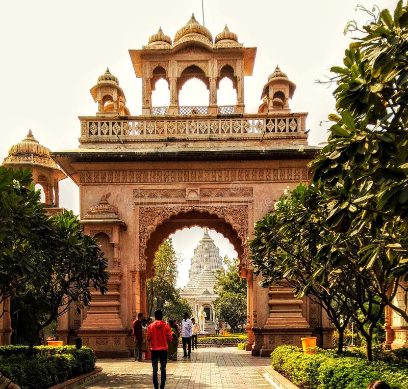 Gate of Indian Temple editorial stock image. Image of palace - 189177569