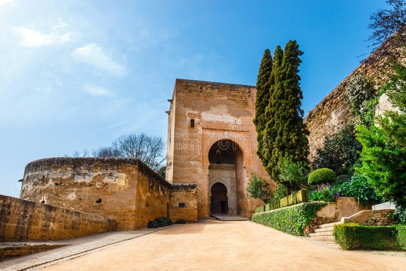 Gate of Justice Puerta De La Justicia, Gate To Alhambra Complex in ...
