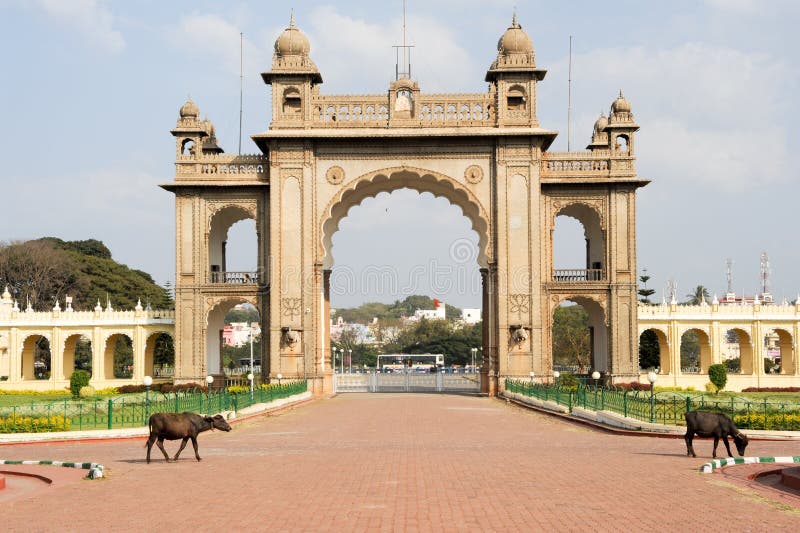 Gate of the Mysore Palace stock image. Image of view - 51367055