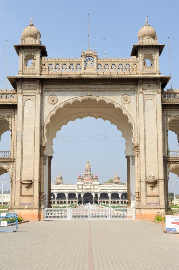 Gate of the Mysore Palace, India Editorial Photo - Image of ancient ...