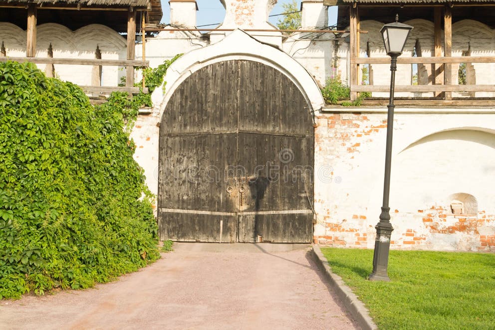 Gate in Park of an Ancient Monastery Stock Photo - Image of gate ...