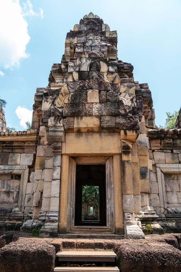 The Gate of Sdok Kok Thom Temple Stock Image - Image of door, chapel ...