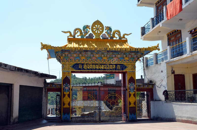 Gate to Buddhist monastery editorial stock image. Image of pradesh ...