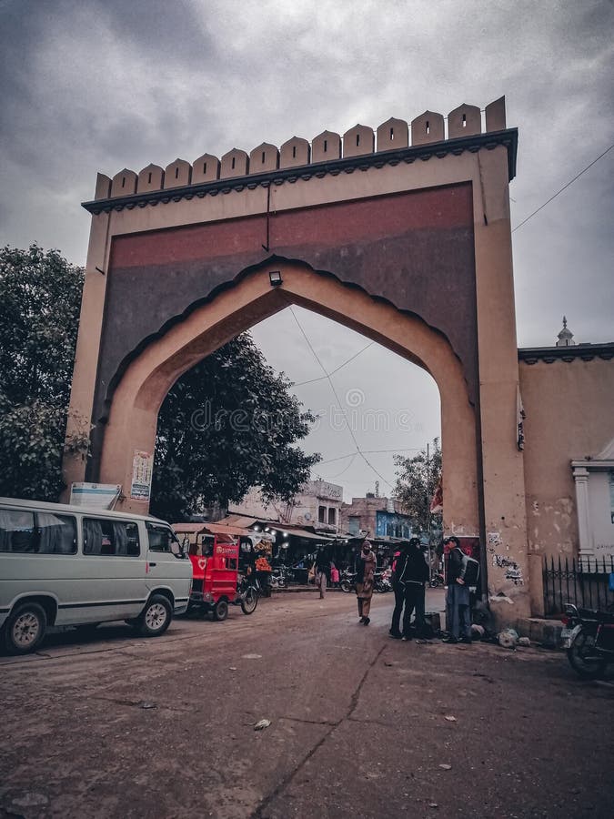 Gate Way of Gujrat /Pakistan Editorial Photography - Image of road ...