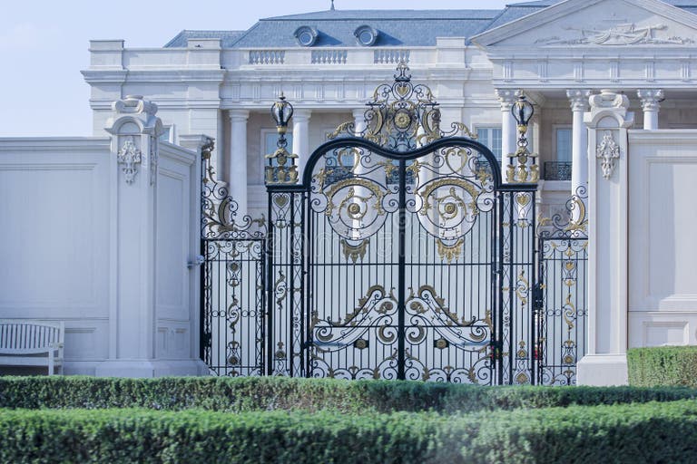 Gate from the House in Doha, Qatar. Editorial Stock Image - Image of ...