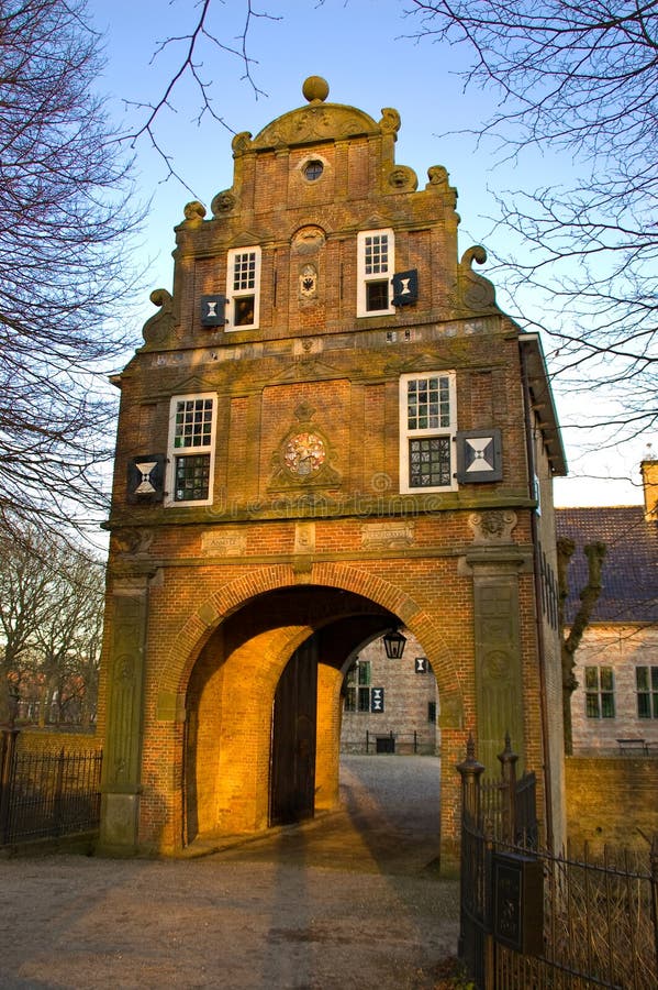 Gatehouse stock image. Image of leaves, fortress, fastness - 7783287
