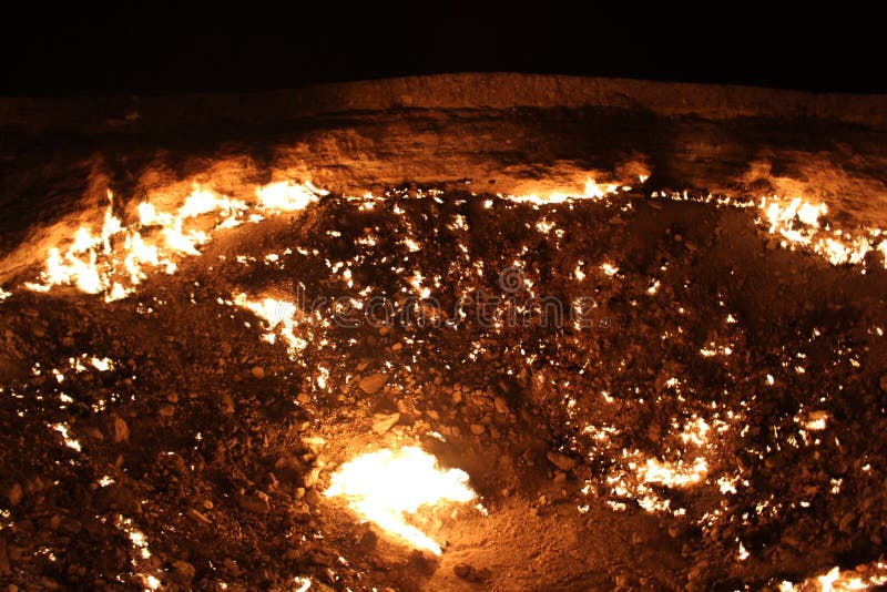 Gates of Hell Turkmenistan Gas Pit Stock Photo - Image of blaze, hell ...