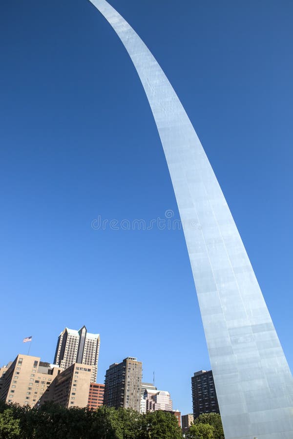 The Gateway Arch and the City Stock Photo - Image of arch, memorial ...