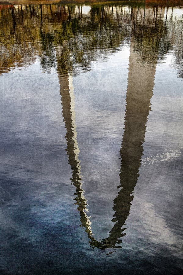Gateway Arch National Park, Arch Reflected in Water Mirror Like Image ...