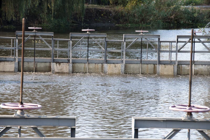 Gateway on the River, Water Level Control Stock Photo - Image of famous ...