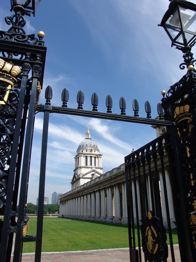 Gateway View of Naval College Stock Photo - Image of gold, black: 2485958