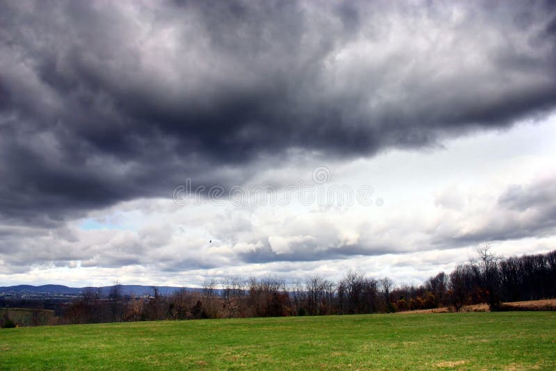 Gathering storm stock image. Image of open, farmland - 12083557